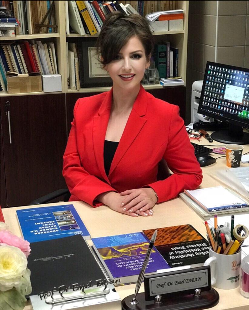 KOÜ’lü akademisyenler dünyanın en etkili bilim insanları listesinde ...